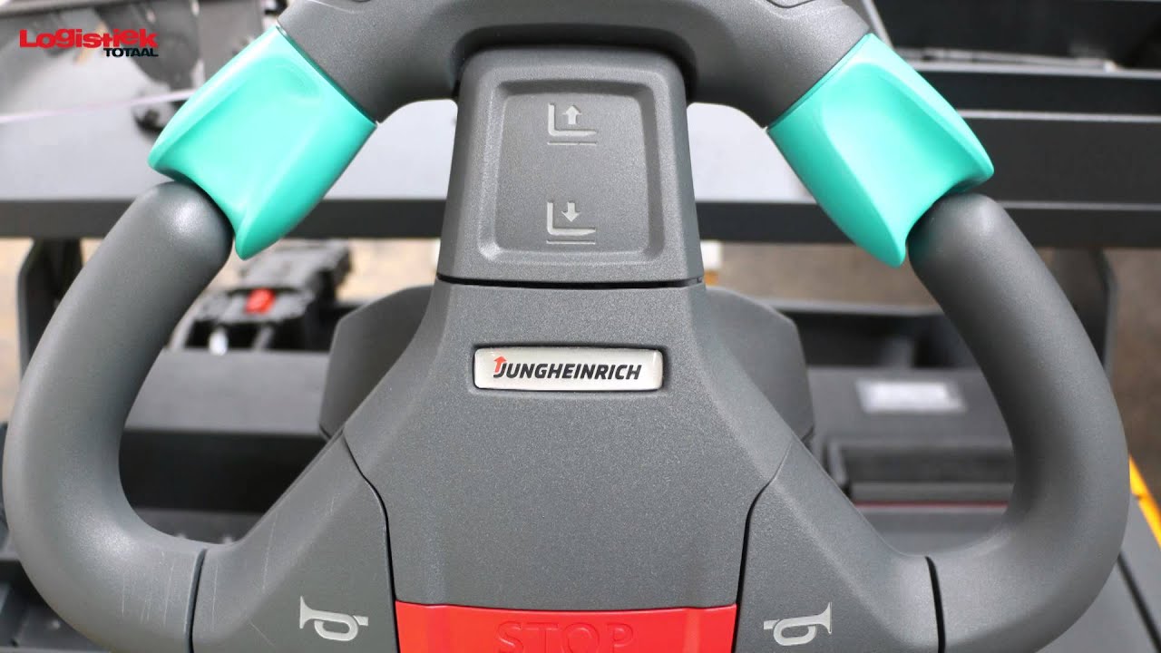 Test Jungheinrich ECE 225 - YouTube