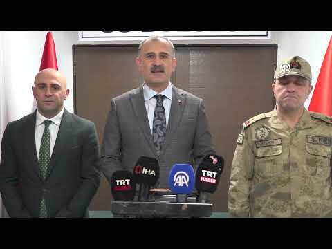 Ağrı Valisi Önder Bozkurt, Ağrı Dağı’ndaki Komando Üssünde Komandolarla İftar Yaptı