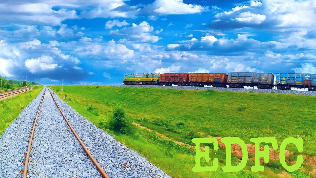 A Super Long Train with WAG9 at EDFC - YouTube