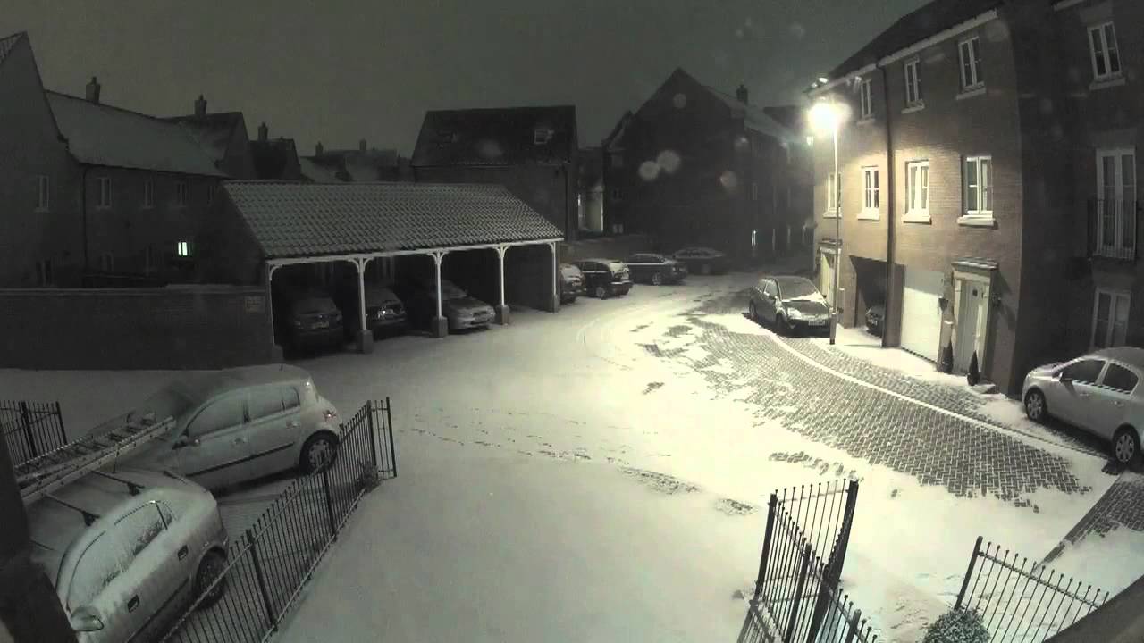 Snow fall from 4th into 5th Feb 2012, Colchester (timelapse) - YouTube