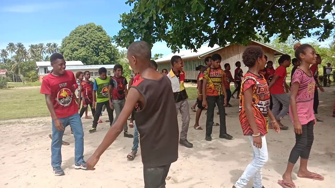 PNG..Wutung Primary School gr.5&4 students.. - YouTube