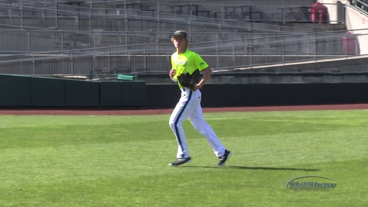 Kyle Law CF 2022 Kansas City Select '19 - YouTube
