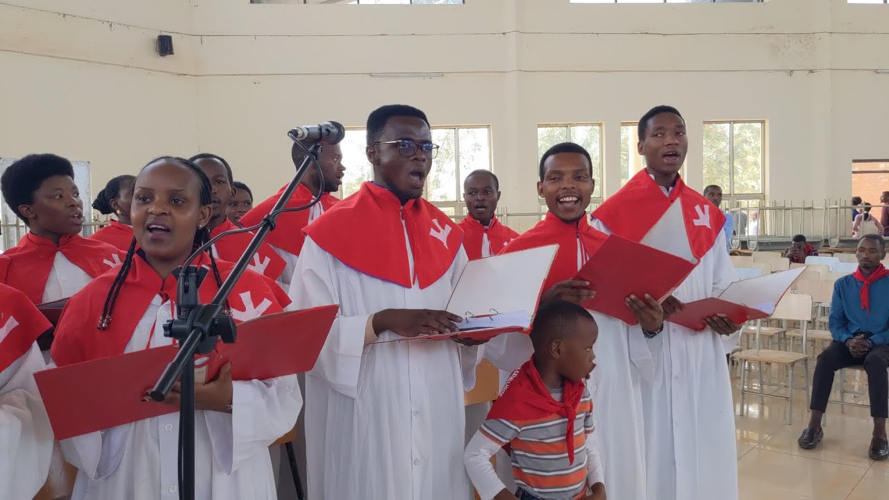 🤣MARIYA MUBYEYI MUTAGATIFU by Ariston NDAYIRINGIYE Performed by Fons ...