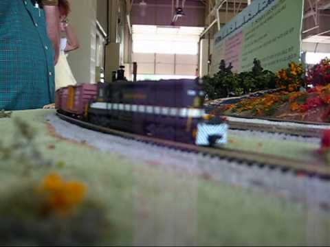 MODEL TRAIN SWAP MEET HELD IN FIRE STATION.wmv - YouTube