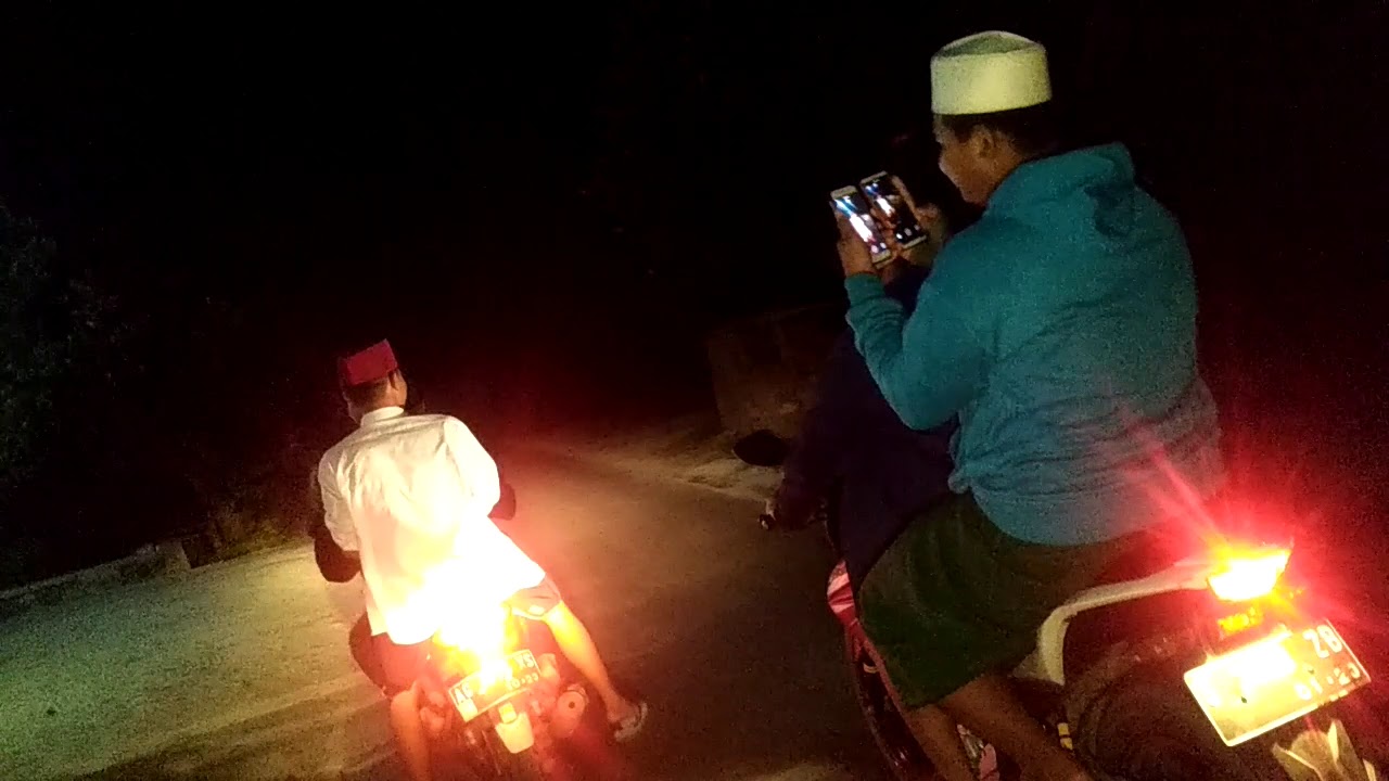 Bangunin Sahur pakai ||KLAKSON MOTOR|| - YouTube