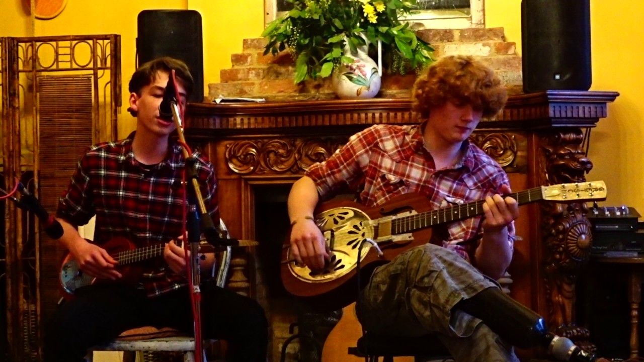 Neil Grove and Charlie Beer, the Hadlow Hillbillies - Good Morning Miss ...