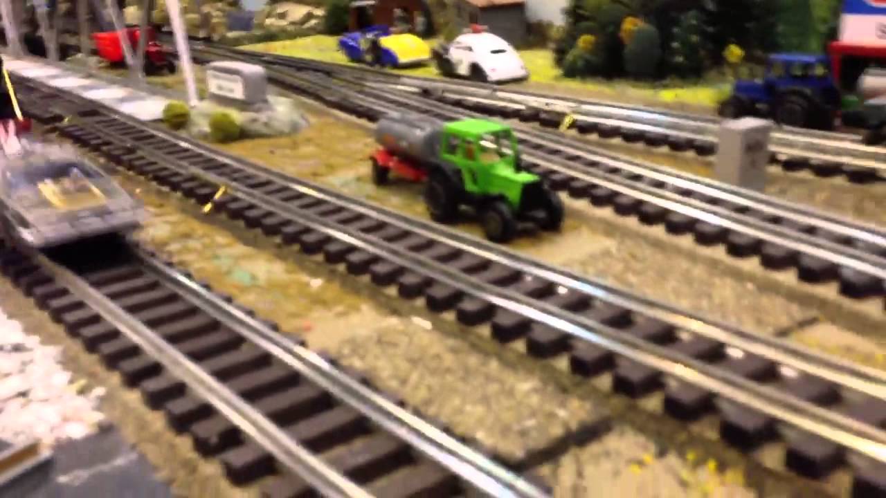 BttF 3 Model Train - YouTube