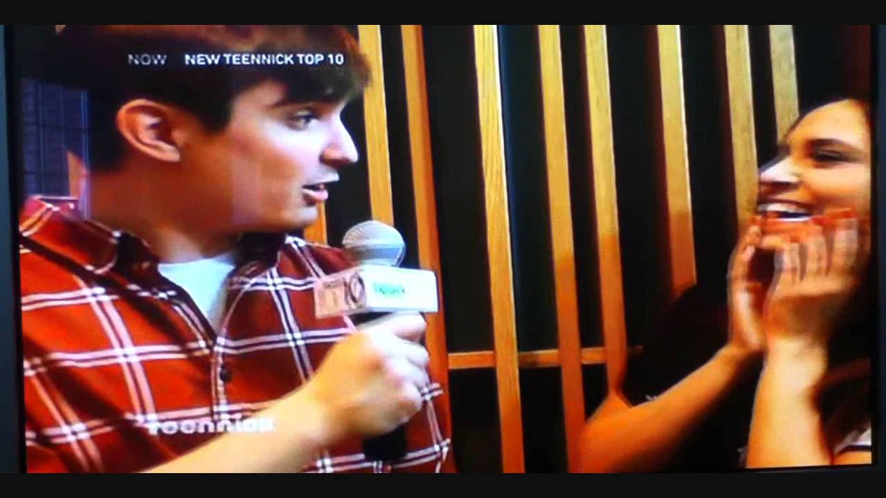 Megan & Liz Interview with Zach Sang on TeenNick Top 10! - YouTube