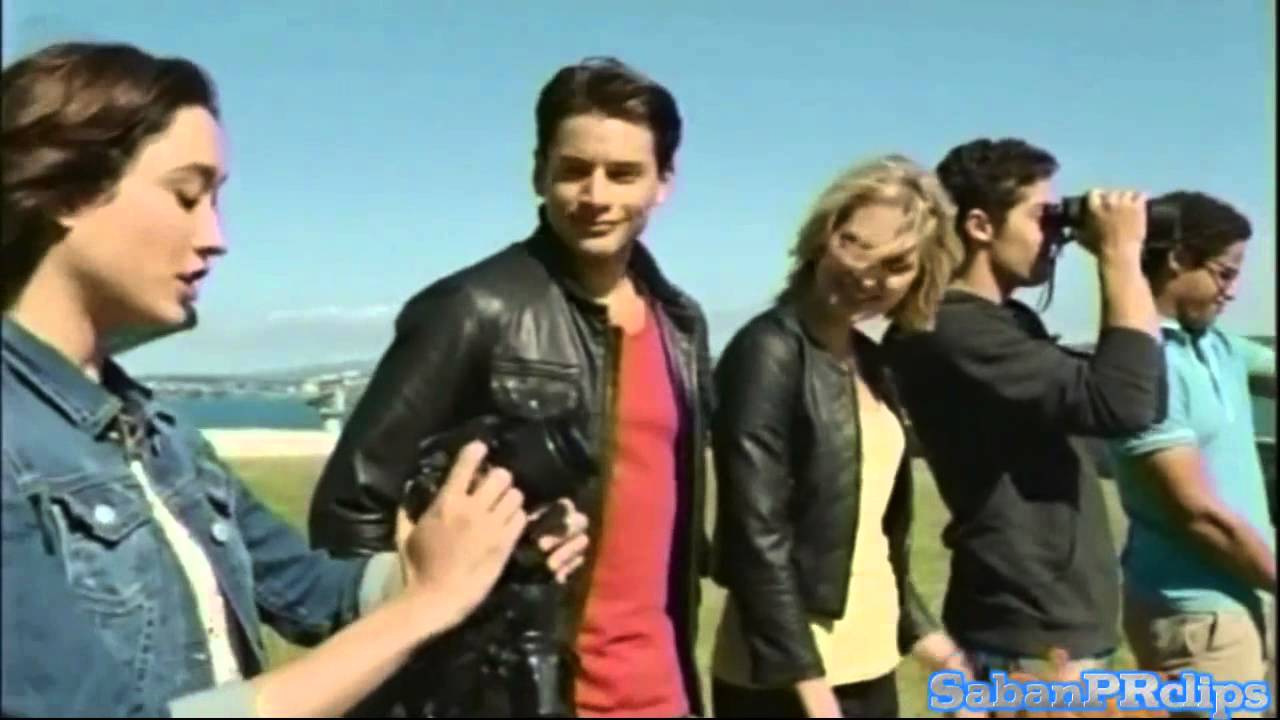 Power Rangers Megaforce - Drem Snatcher - Epic meteor shower - YouTube