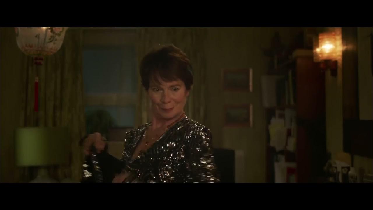 FINDING YOUR FEET OFFICIAL TRAILER HD | F2Y - YouTube