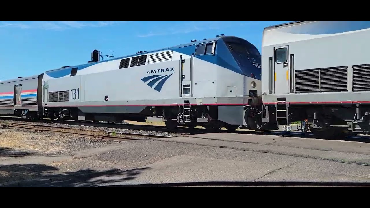 Amtrak 71 & Amtrak 171 in Albany August 2022 - YouTube