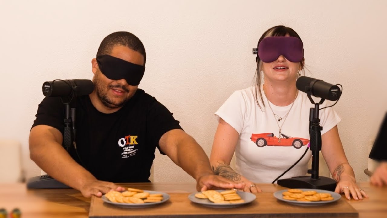 Blind Guessing With PeachJars | Nick & Malena - YouTube