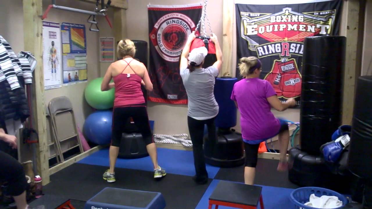 Kickboxing Circuit Training (CKCT) - YouTube