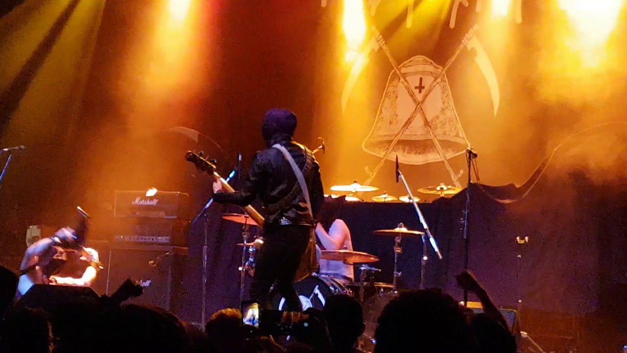 2019-10-17 Midnight - Poison Trash - YouTube