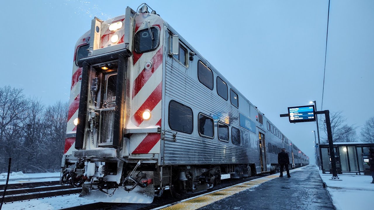 Metra cab-car 8539 east at Big Timber Rd. in Elgin, Illinois with ...