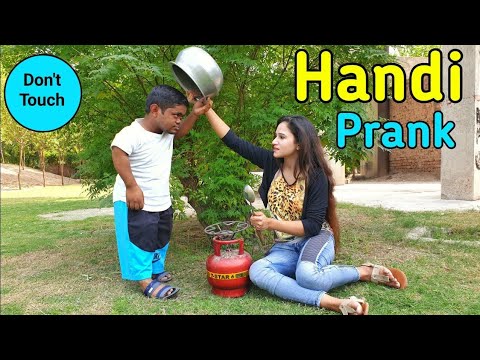 Handi Prank With Cute Girls|Prank in Pakistan|Funny Reactions - YouTube
