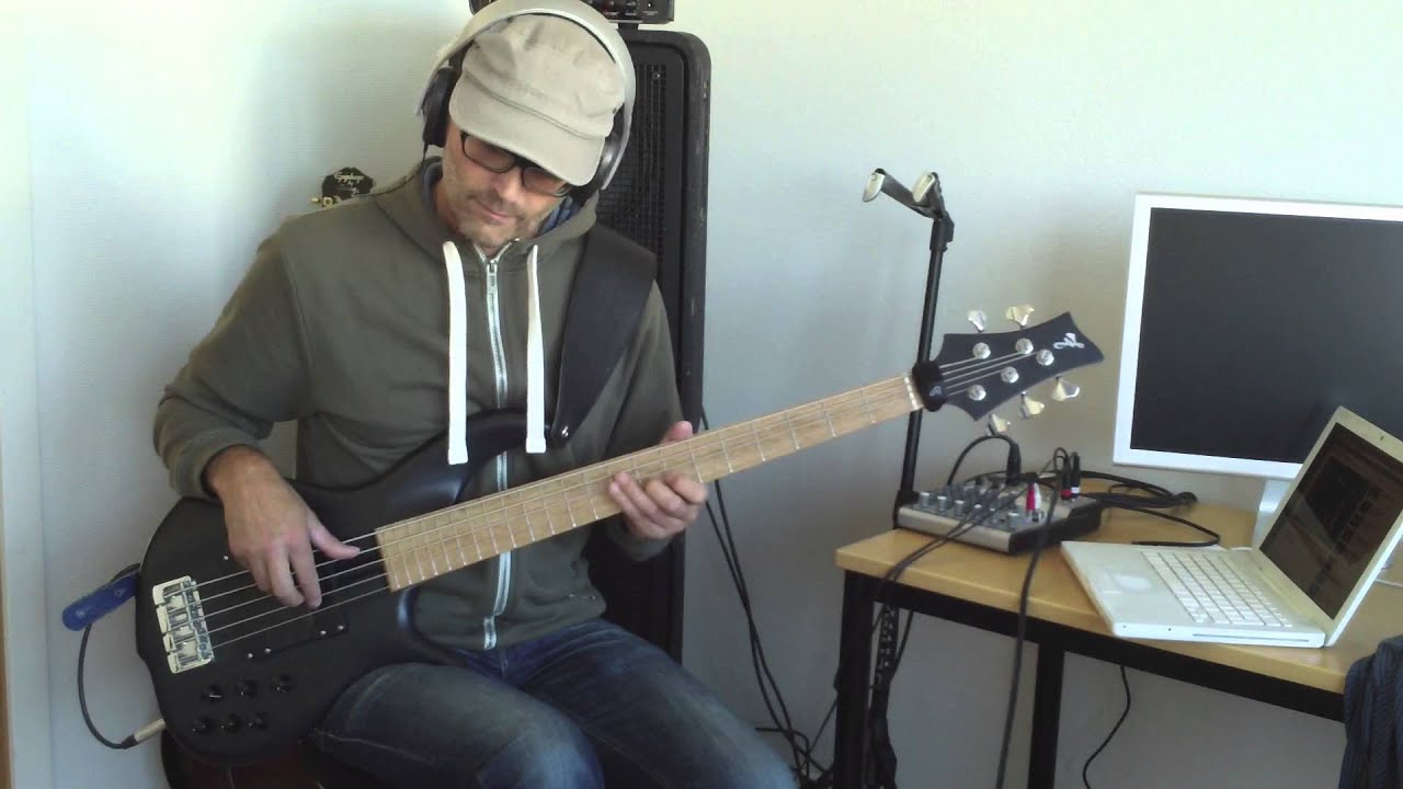 Jackson 5 Medley - Michael Jackson - Bass Play along - YouTube