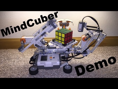 LEGO MindCuber Demo (Mindstorms NXT Rubik's Cube Solver)