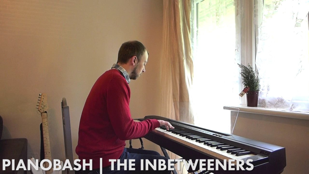 The Inbetweeners TV Theme | Pianobash - YouTube