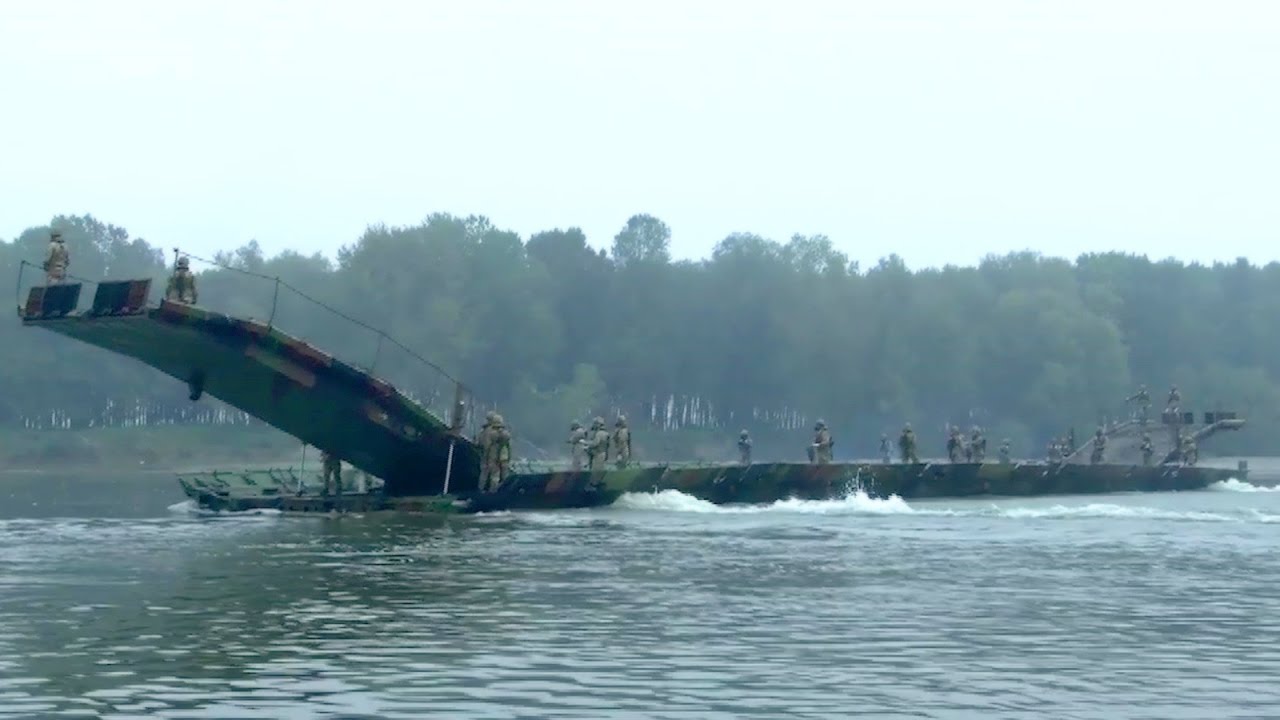 River Crossing With PFM Motorized Floating Bridge - YouTube
