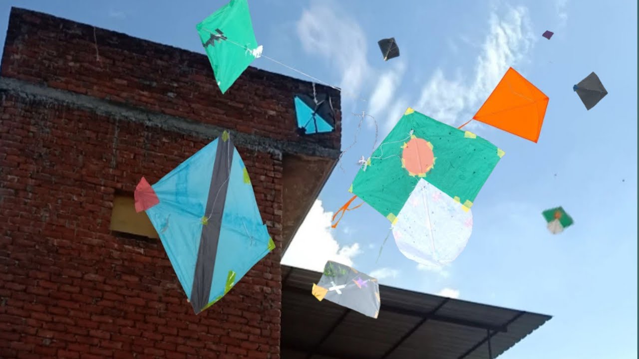 new trick to caught kite from other roof kite looting kite flying - YouTube