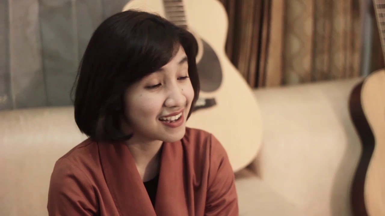 Malia - Dull Aches (Cover with Baby Amelia) - YouTube