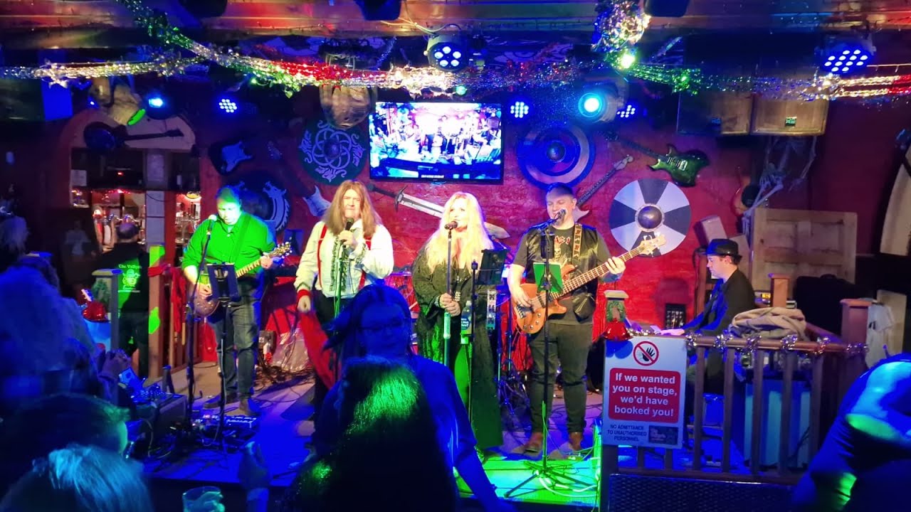 26th November 2022 - The Valkyrie Bar, Evesham with LIVE Band MeatLoud ...