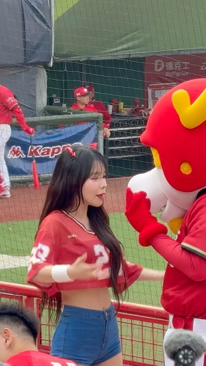 2025.4.6 CPBL中華職棒36年 例行賽 台北市天母棒球場 富邦悍將 vs 味全龍 多慧跟威弟講了什麼？ - YouTube