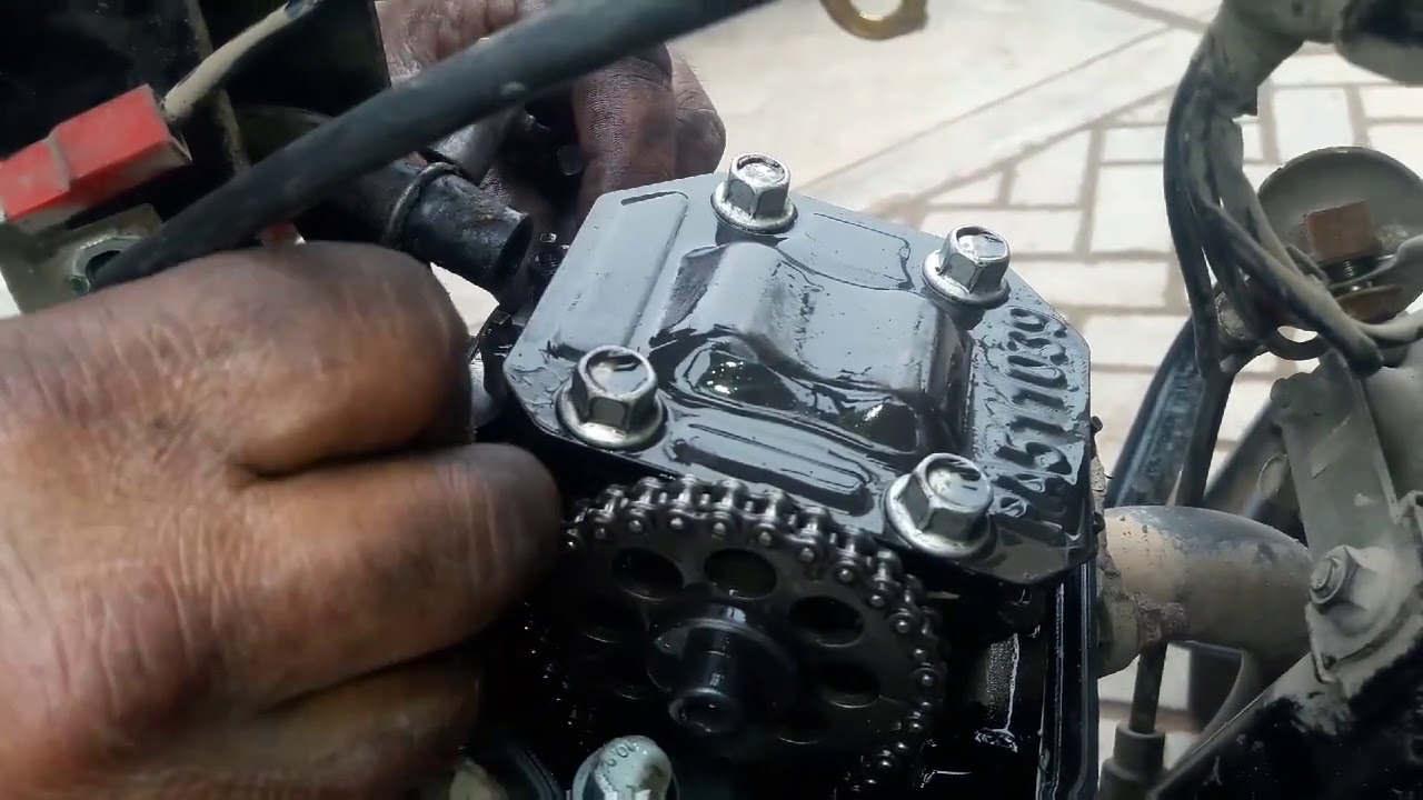 CALIBRANDO MOTO DISCOVERY 125 ST - YouTube