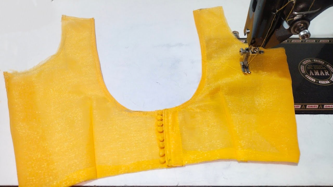 Back hook blouse cutting and stitching ️ // back neck blouse design 🔥 ...