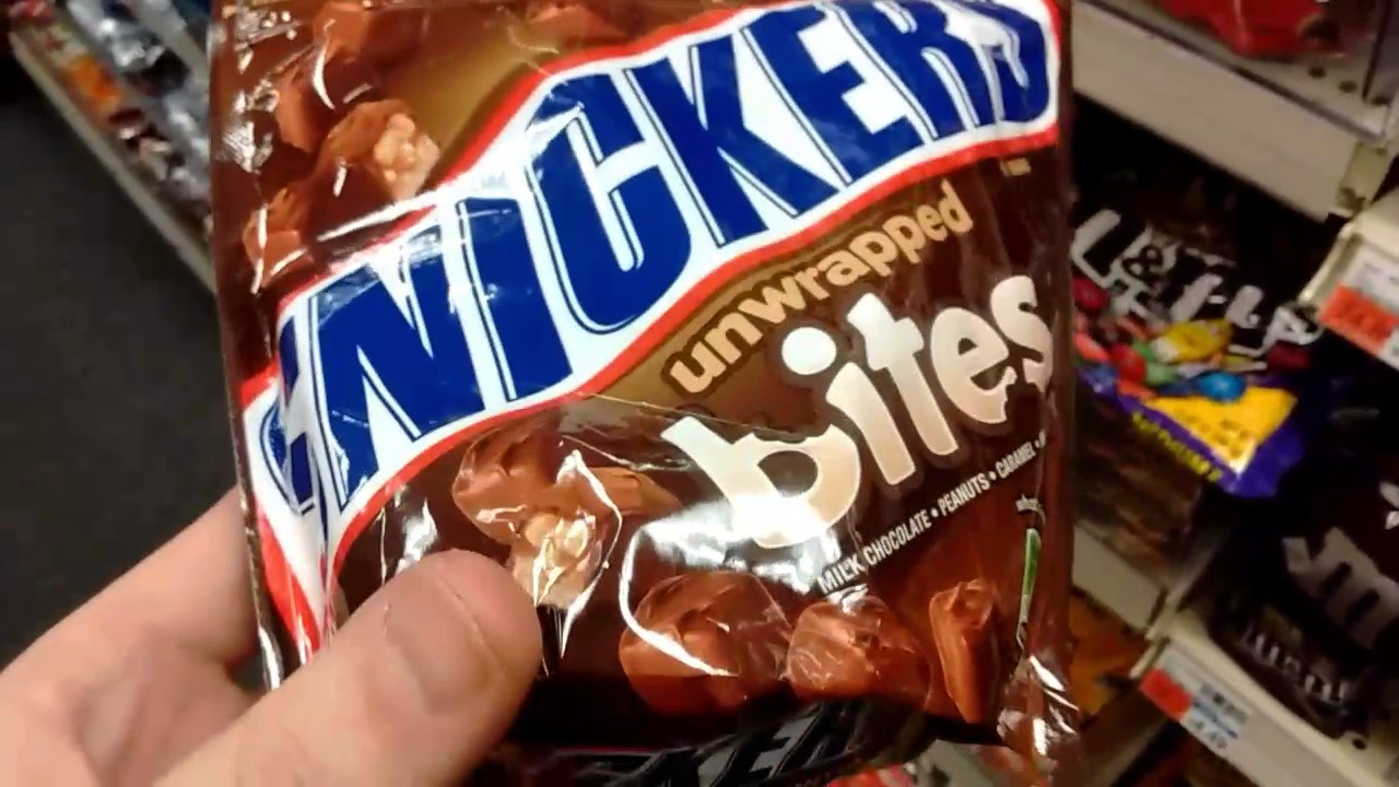 Unwrapped bites "Snickers" - YouTube