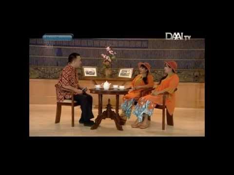 Ibu Guru Kembar Bicara Akademi Indonesia Part 1