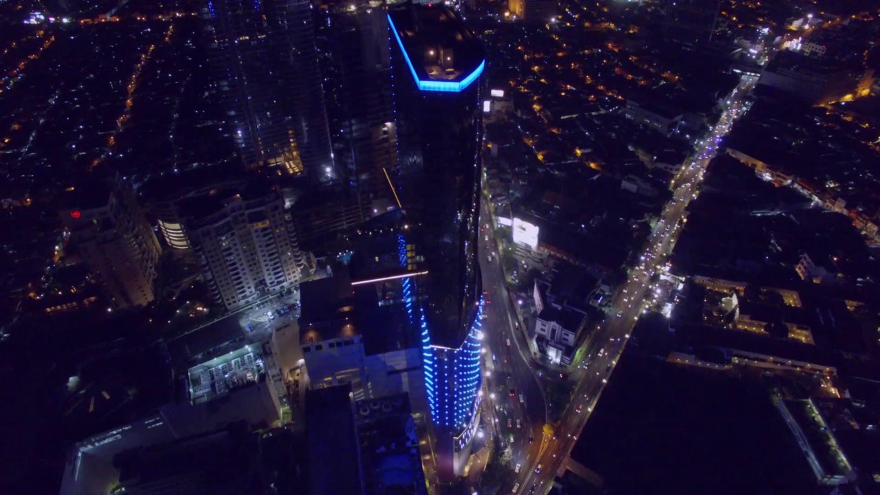 Night Aerial Tunjungan Street Surabaya - YouTube