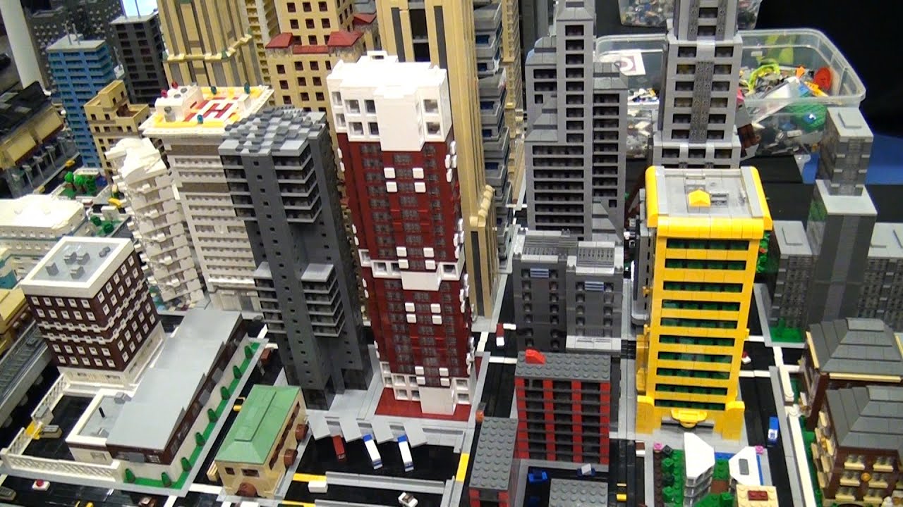 Large LEGO micropolis display – BrickFair Virginia 2015. - YouTube