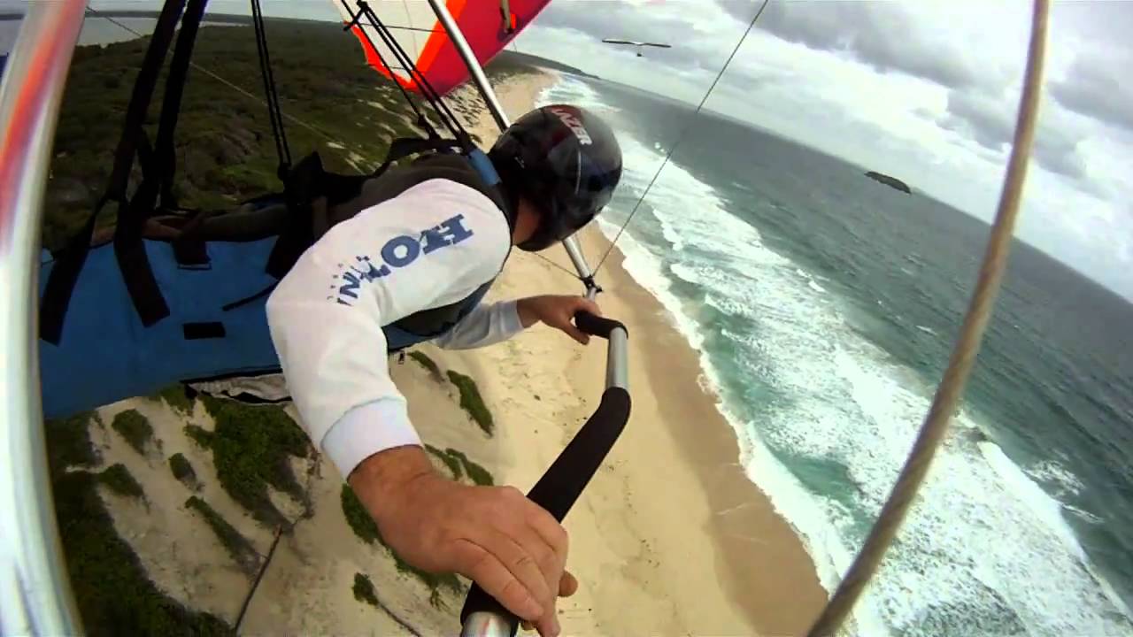 Hang Gliding - Dune Gooning 2011, Budgewoi Beach - NSW Australia - YouTube