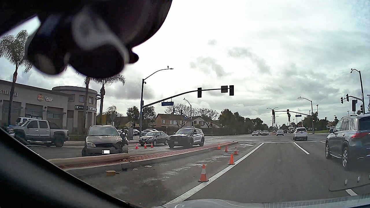 Car Crashed Down Street Light Pole On Dashcam - YouTube