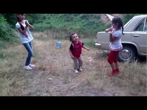 PEYMAN & DILEK  SEMKIRIN DAGLIS DAGI BULAQ BASINDA SEYFELI KENDI