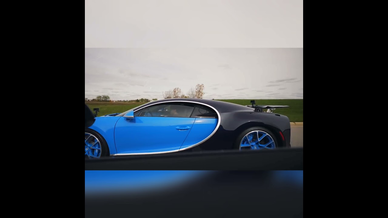 Bugatti Chiron vs Tesla Model S Plaid (saindo rolando e parado) - YouTube