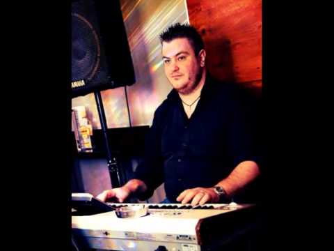 ΧΑΡΑ ΕΝ ΤΑ ΣΤΕΦΑΝΟΜΑΤΑ - YouTube