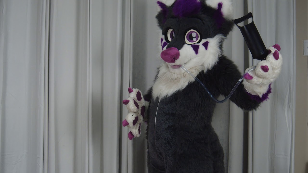 Hurricane Inflates In His Full Fursuit~ - YouTube