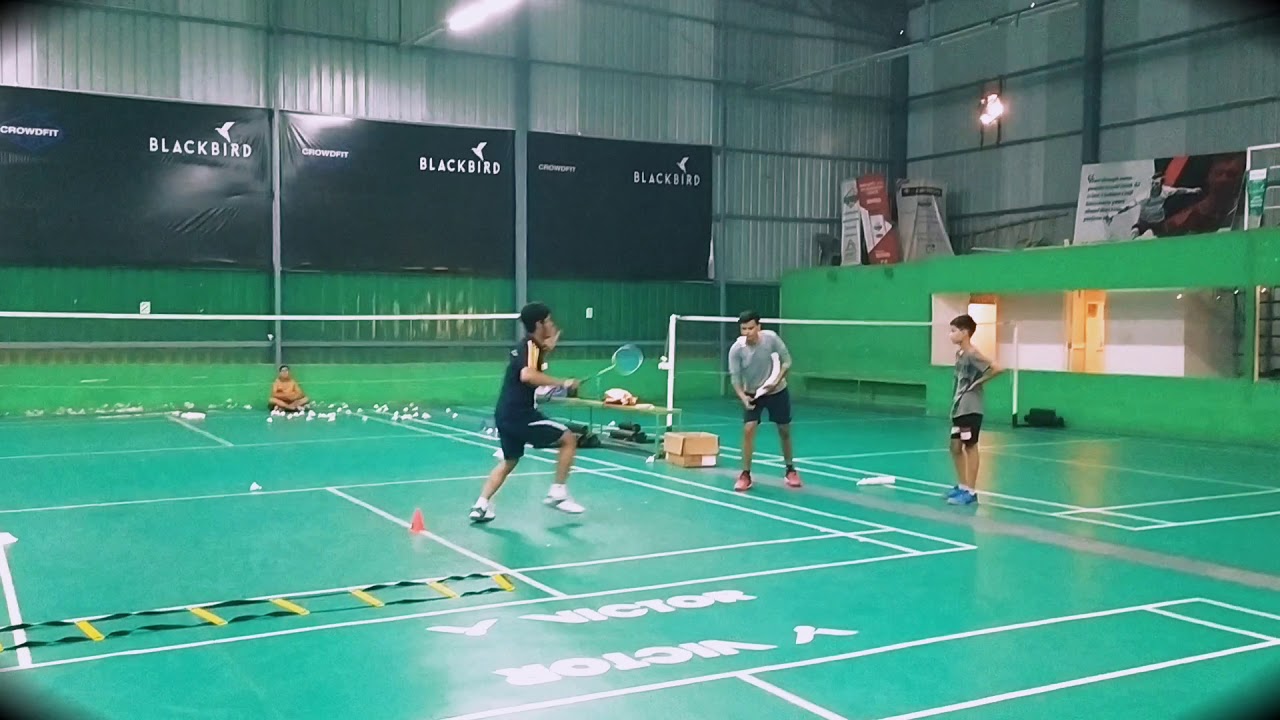 Badminton multishuttle training - YouTube