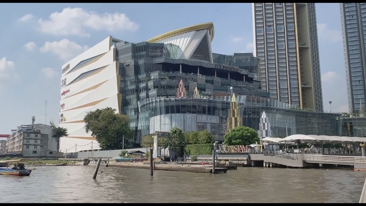 Free shuttle boat ride to Icon Siam - January 2020 - YouTube
