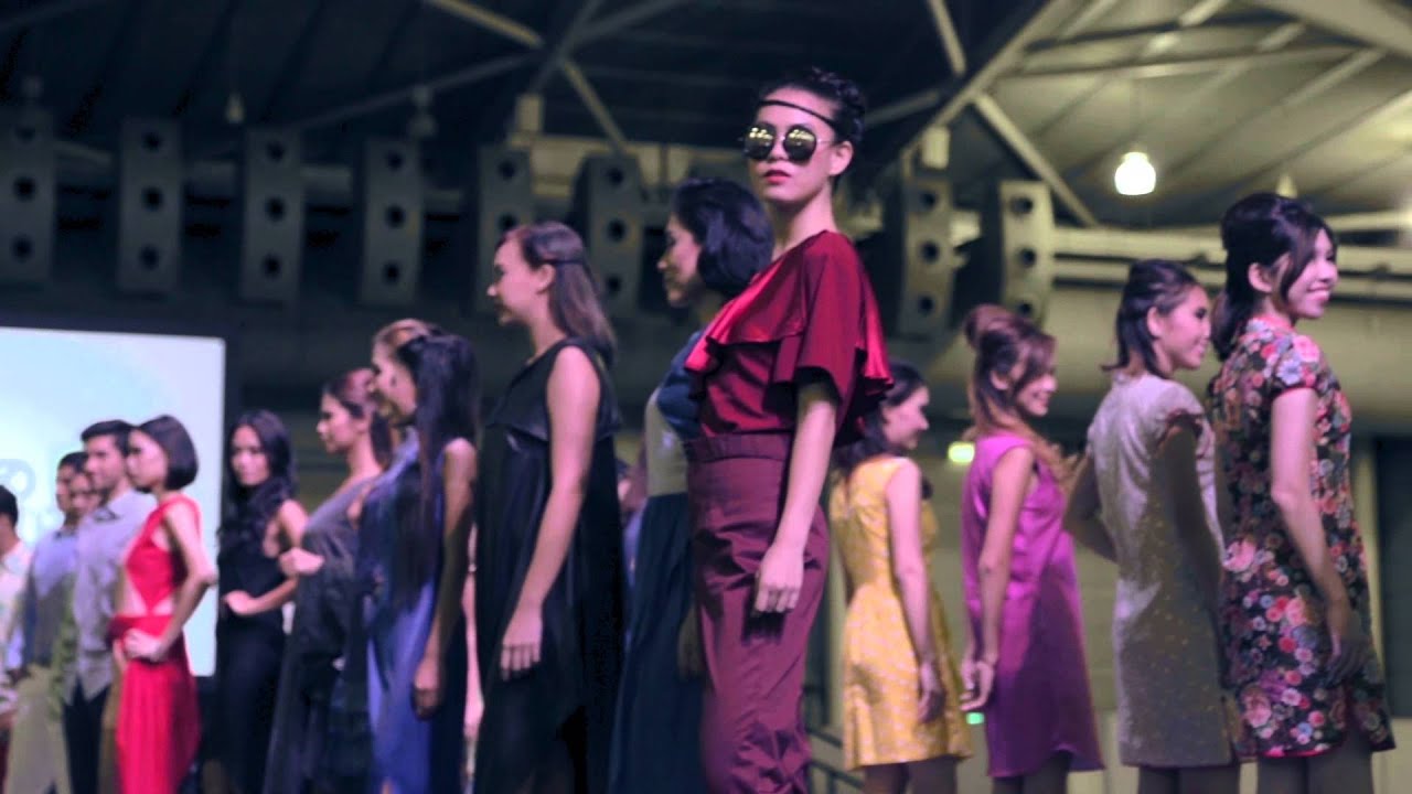 Singapore Fashion Runway Highlights - YouTube