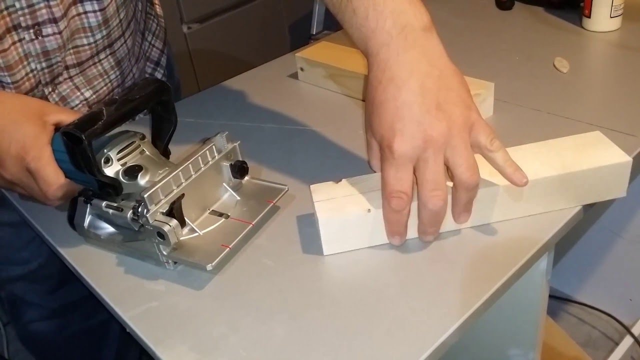 Engalletadora Makita PJ7000 - YouTube
