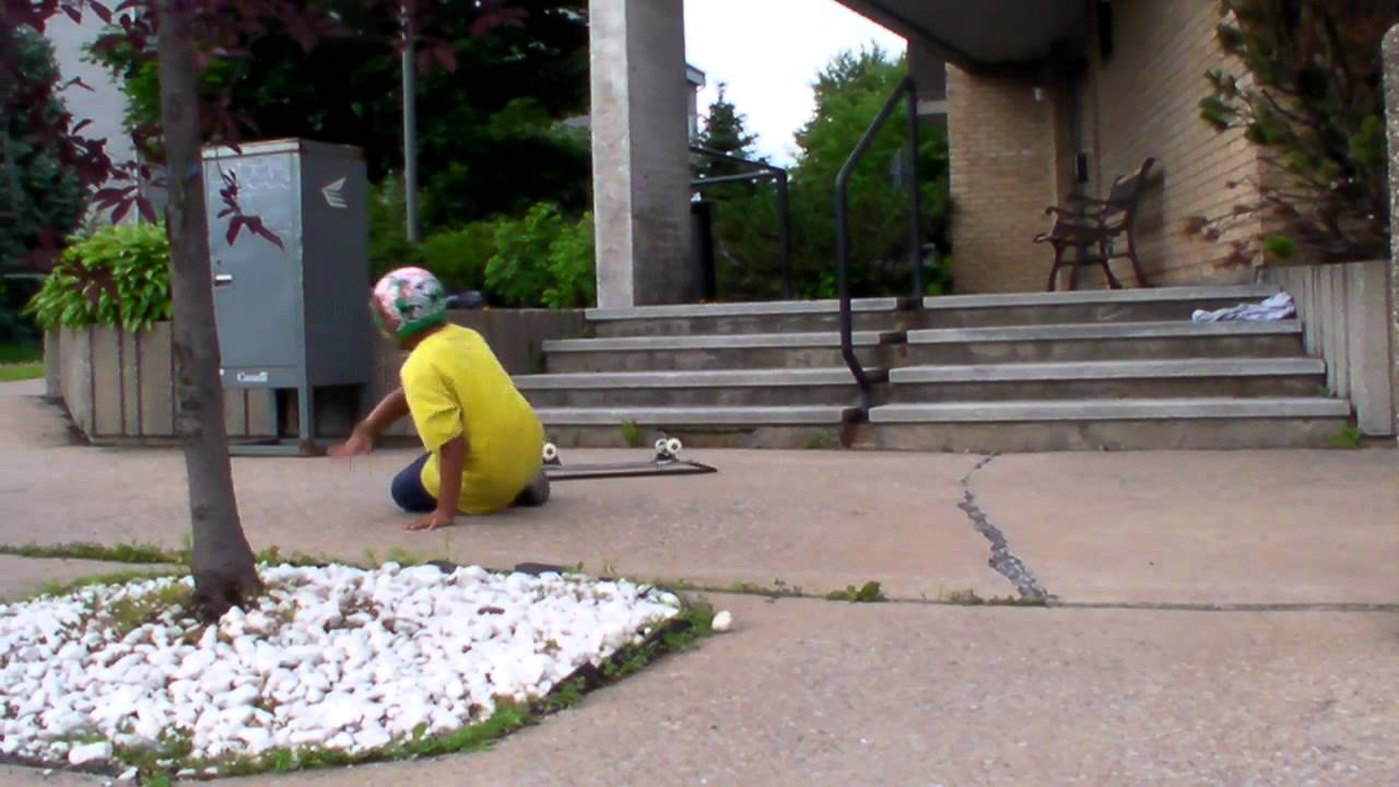 kickflip down stairs fail! - YouTube