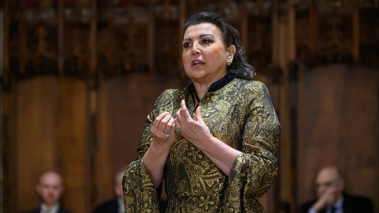 Maria Guleghina, performing «Per pietà, bell’idol mio» by Bellini ...