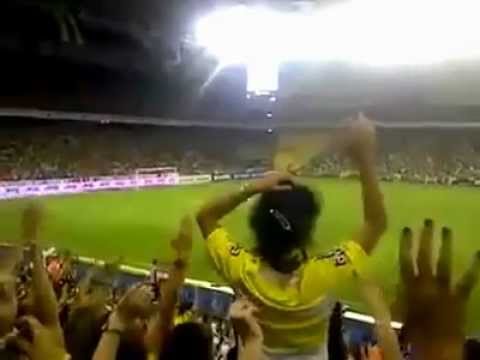 Fenerbahçe Bayan Taraftar 61. Dakika Şovu