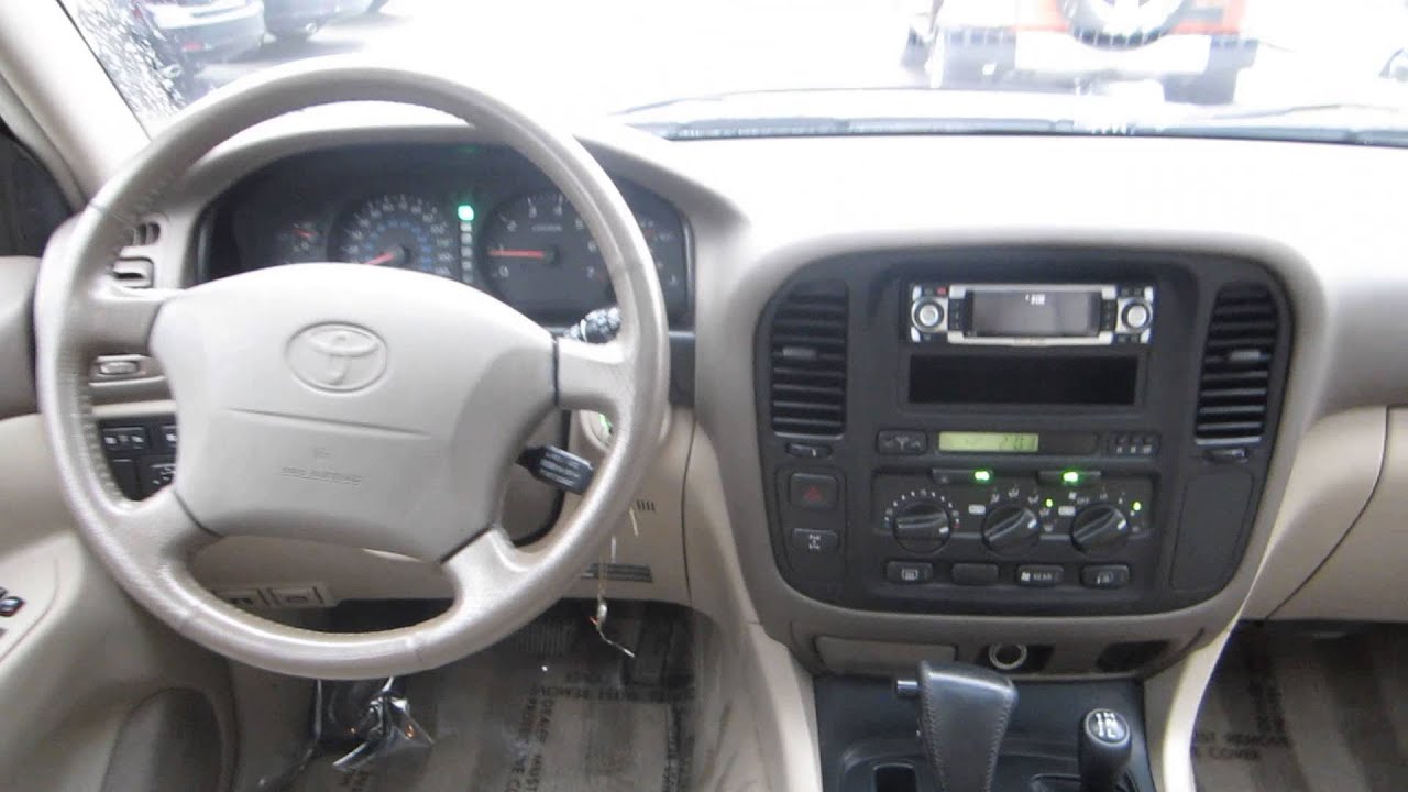 Toyota Land Cruiser 2000 Interior
