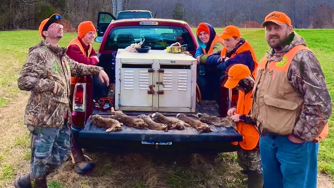 Hunting Tennessee rabbits with @longbowbanjoAL - YouTube