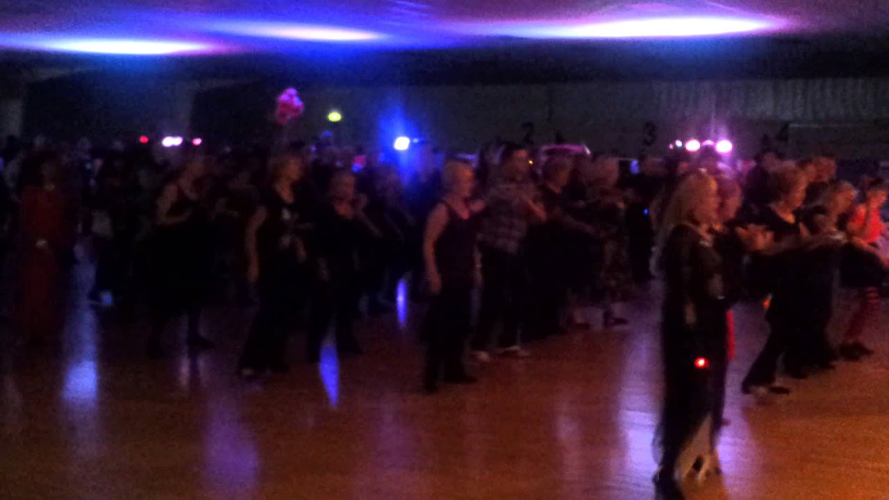 Lurking In The Dark Linedance - YouTube